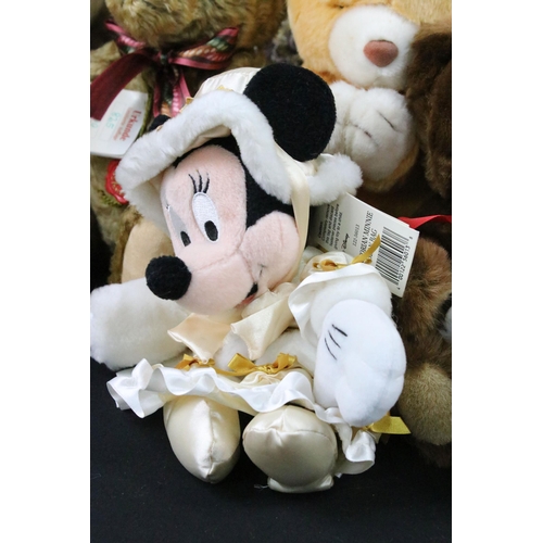 Collection of 19 teddy bears to include 3 x Steiff Petsy's (012556 ...