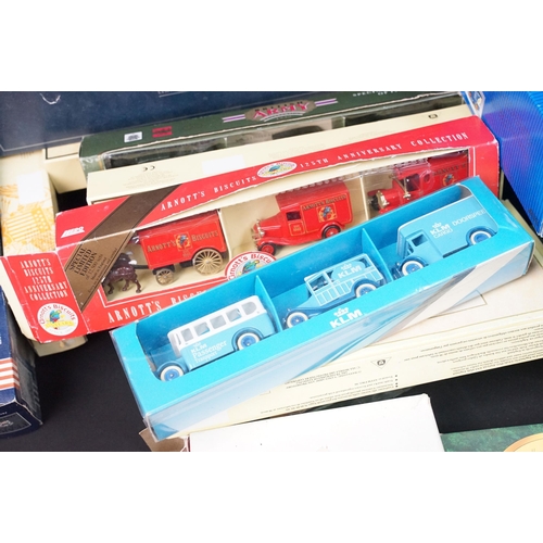 Large collection of diecast models featuring Corgi, Lledo, Cararama ...