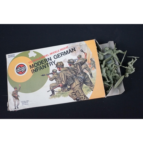 Ten boxed Airfix 1/32 Scale Military Series figure plastic model kits ...