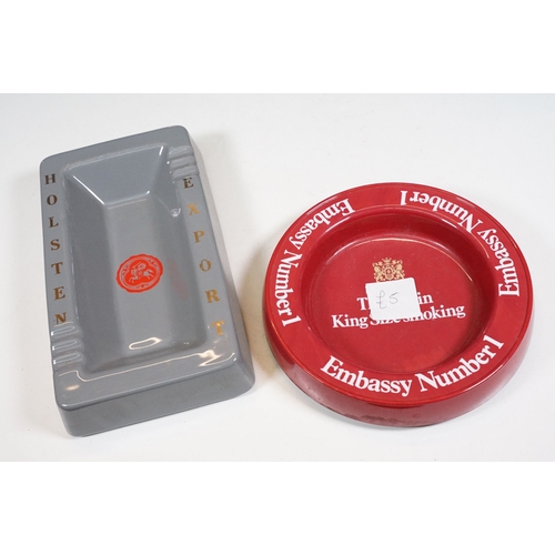 Selection of breweriana items to include Guinness cocktail shaker, Old ...