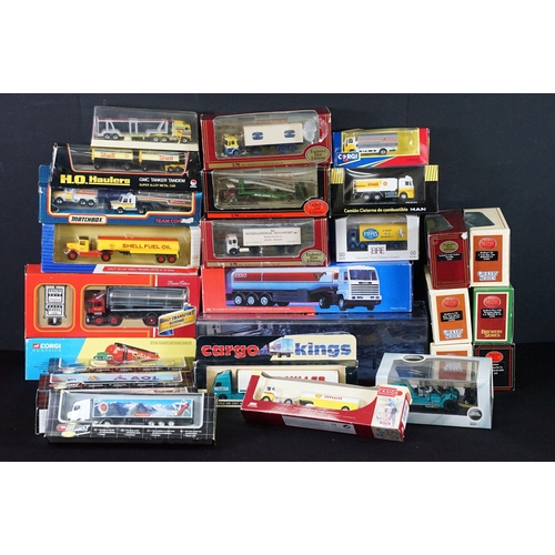 27 Boxed commercial diecast models to include Corgi Modern Trucks 75101 ...