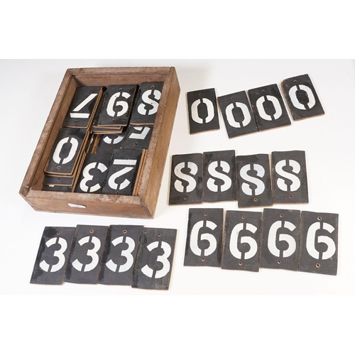 Wooden tray of numbers including 4 x no.1, 6 x no. 2, 6 x no.3, 6 x no ...