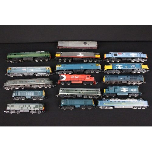 16 OO gauge locomotives to include Hornby Class 37 Ben Cruachan 37404 ...