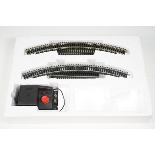 Two boxed Hornby OO gauge electric train sets to include R1033 Harry Potter and the Chamber of Secre