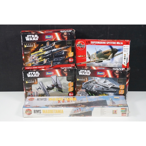 Five boxed plastic model kits featuring 3 x Revell Star Wars kits (Poe ...