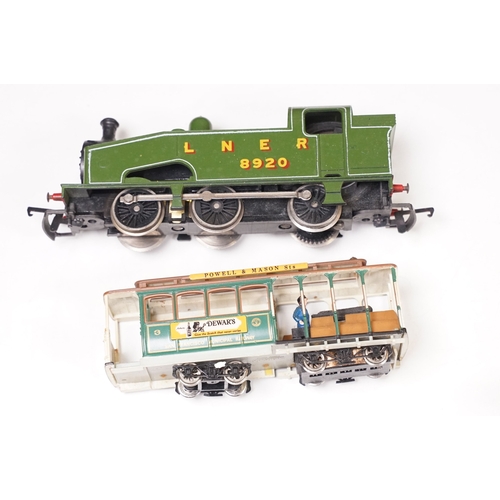 11 OO gauge locomotives to include Wrenn W2215 LMS No. 2385, Hornby 2-6 ...