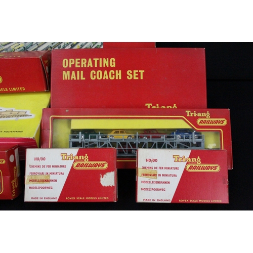 Collection of boxed Triang OO gauge model railway to include R3R set ...