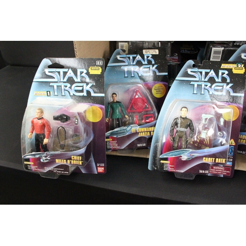 38 Carded Playmates Star Trek figures featuring 10 x Series 1, 9 x ...