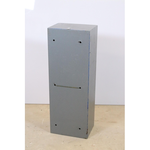 Free standing metal gun case / cabinet with rifle carrying bag ...