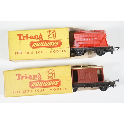 78 Boxed Triang TT gauge items of rolling stock to include T174 Bogie ...