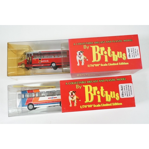 15 Boxed 1/76 Britbus diecast models contained within blue, red and ...