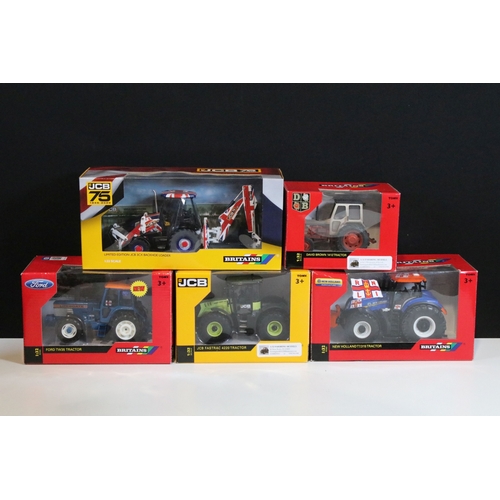 Nine boxed 1/32 Britains diecast tractor models to include code 3 ...