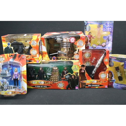 Doctor Who - Five boxed Character Doctor Who figures & sets to include ...