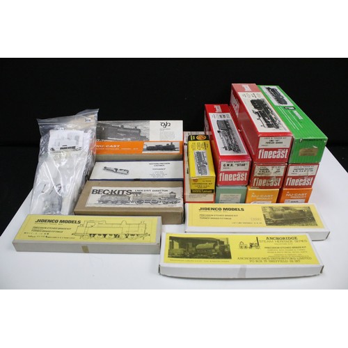17 Boxed OO gauge metal kits to include 4 x Wills Finecast (GWR Star ...