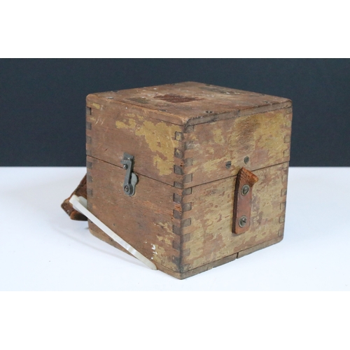 Mid century Royal Navy magnetic unmounted compass, KCA-1602 no. 442 ...