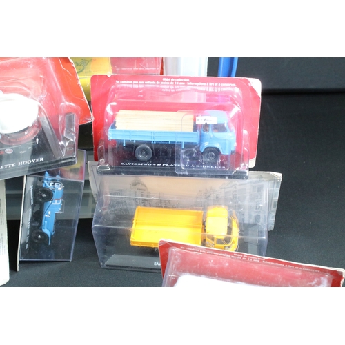 34 Boxed / carded diecast models to include Hachette examples featuring ...