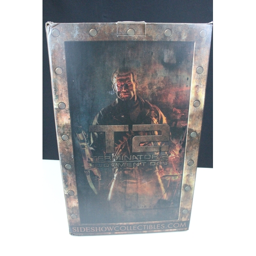 Boxed Sideshow Collectibles T800 Terminator 2 Battle Damaged Premium ...