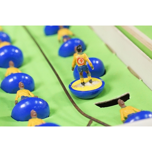 Subbuteo - 16 Boxed HW & Zombie Subbuteo teams to include Sunderland ...