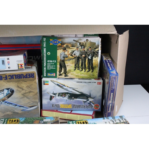 30 Boxed plastic model kits to include Airfix 1/180 Premier Collection ...