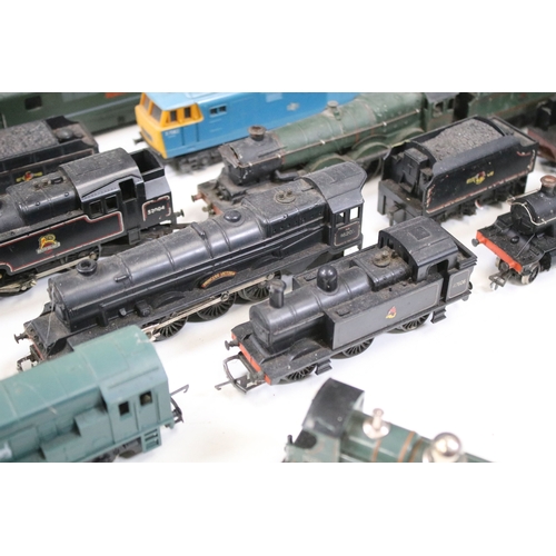 13 OO gauge locomotives to include Hornby R758 D7063 Diesel Engine ...
