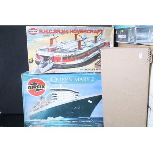15 Boxed ship plastic model kits to include Airfix 1/600 Queen Mary 2 ...