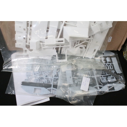 12 Boxed plastic models kits to include Airfix 1/72 A50174 The Battle ...