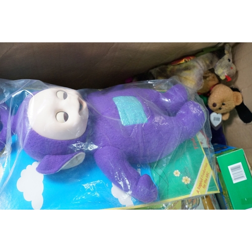 Collection of mixed toys and games to include boxed Timpo The Prairie ...