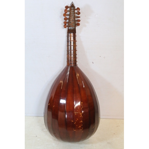 'The Thornton' cased Lute, with hard case, label inside with 160624
