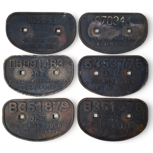 Railwayana - six cast iron D-type wagon plates, including 970346 ...