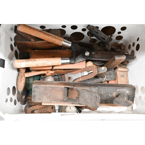 Various vintage and later tools including planes and chisels etc