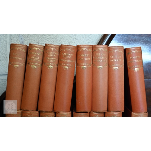 Charles Dickens, works in sixteen volumes