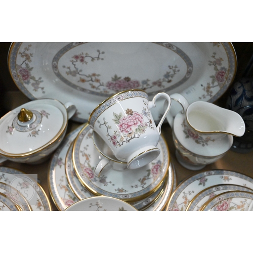 A Royal Doulton 'Canton' tea service for six, including oval sandwich ...
