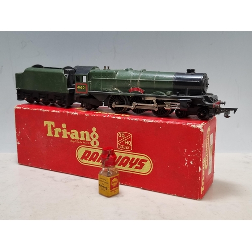A Tri-Ang Railways model of a Steam Engine 'Princess Elizabeth', boxed ...