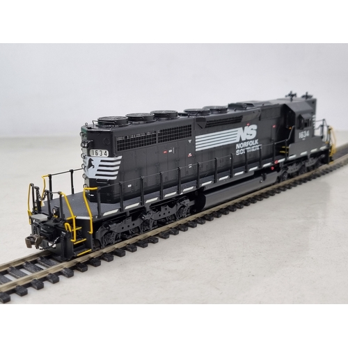 A boxed Overland Models brass H0 scale SD40-2 diesel Locomotive in ...