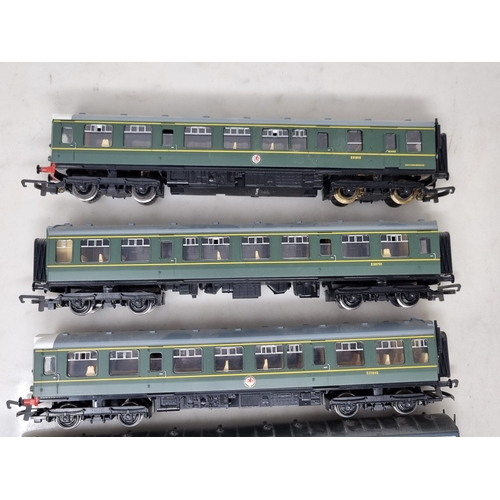 An unboxed Hornby 00 gauge Class 110 3-car DMU in BR green livery and ...