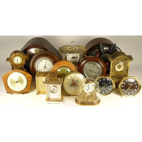 A collection of mid 20th century and later clocks, to include mantel ...
