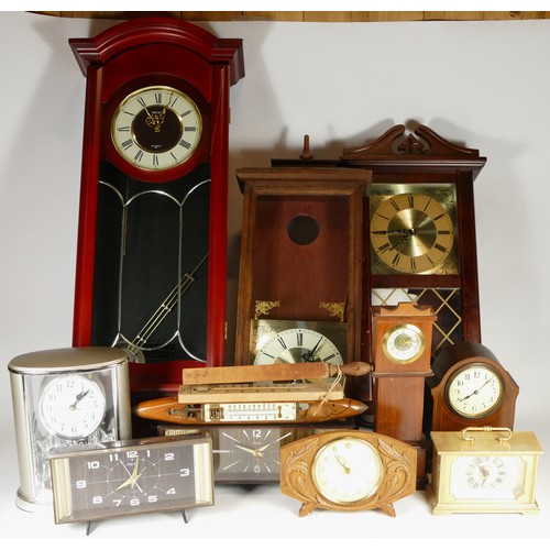 A collection of mid 20th century and later clocks, to include mantel ...