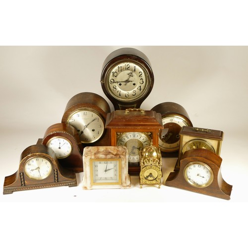 A collection of mid 20th century and later clocks, to include mantel ...
