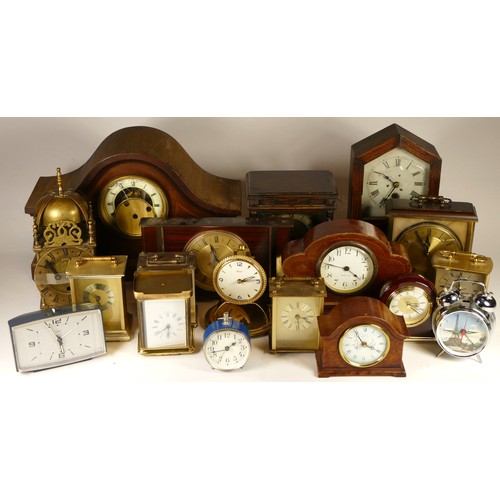 A collection of mid 20th century and later clocks, to include mantel ...