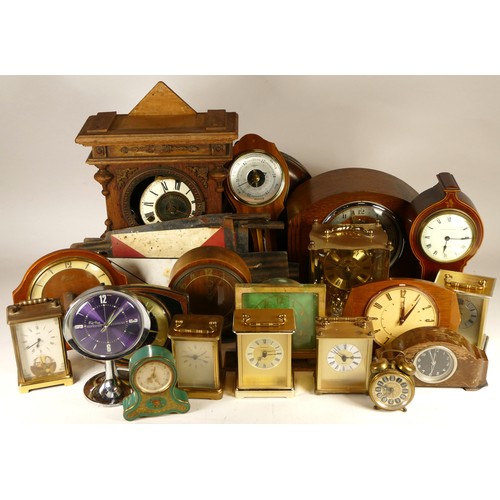 A collection of mid 20th century and later clocks, to include mantel ...
