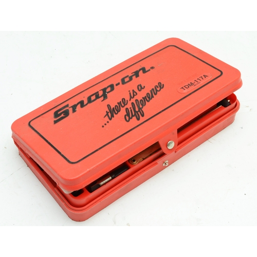 Snap On TDM-117A, tap and die set