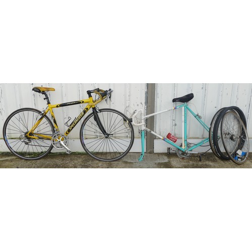 A gents Specialised road racing bicycle together with a Raleigh Equipe ...