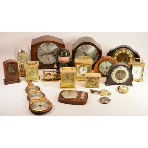 A collection of assorted clocks to include anniversary and mantle clocks, quartz brass cased carriag