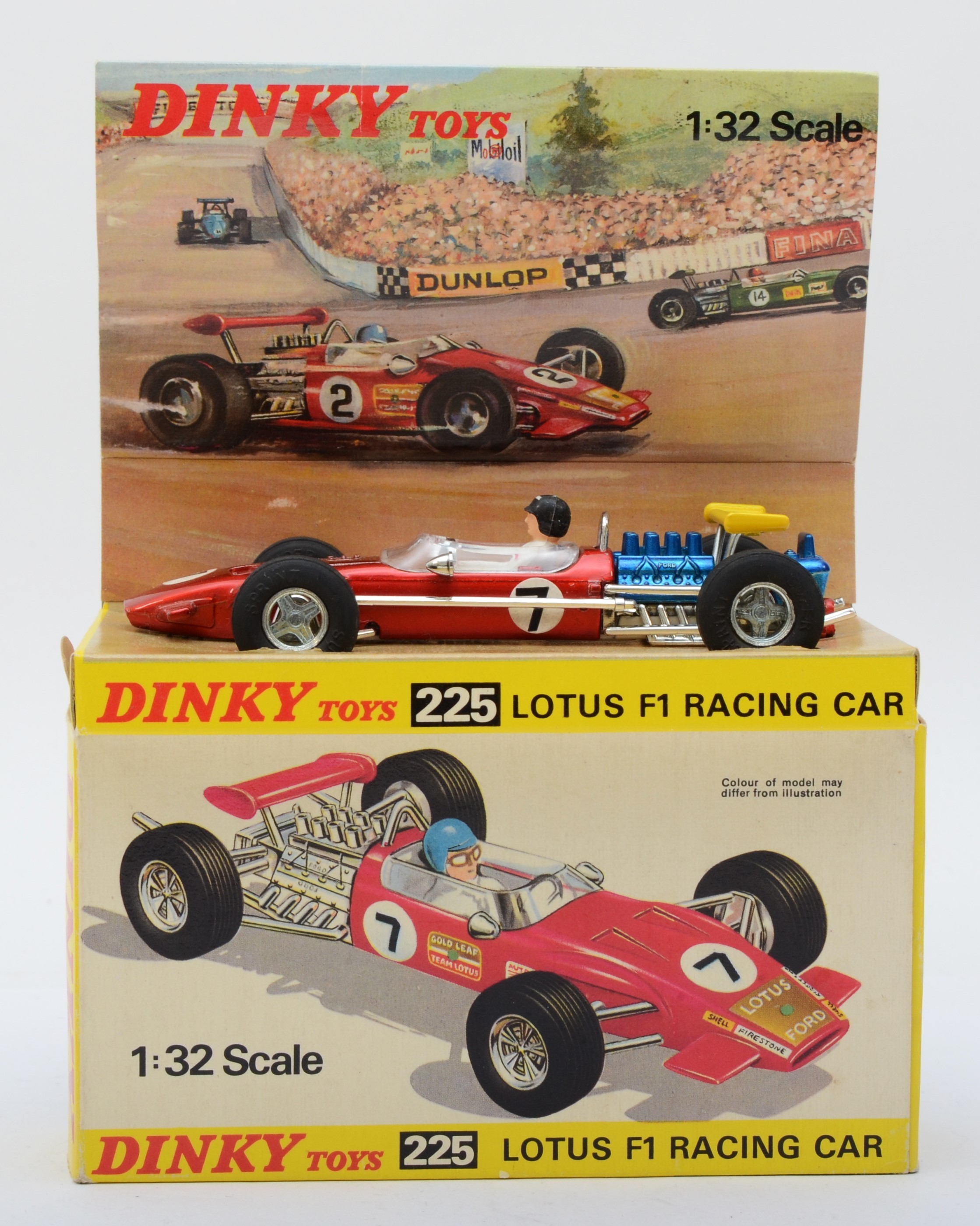 Dinky Toys - A boxed Dinky 225 Lotus F1 racing car, complete with ...