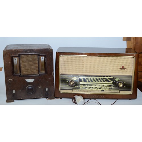 An early 20th century Cossor portable valve radio, model 364, together ...