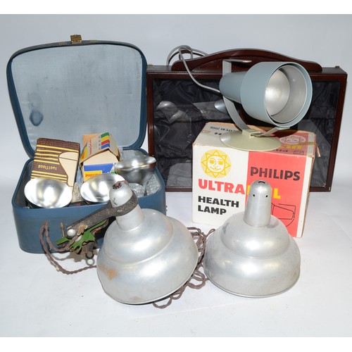 A Philips UltraPhil health lamp, type KL2866, together with lamp ...