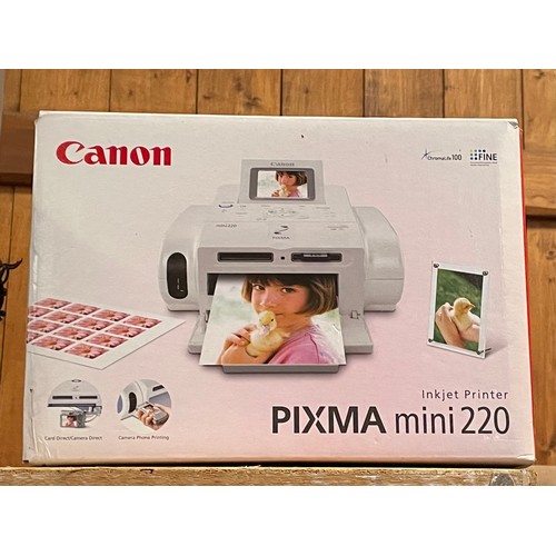 A Panasonic midi Hi-Fi system, model SA-AK210, with a pair of matching ...