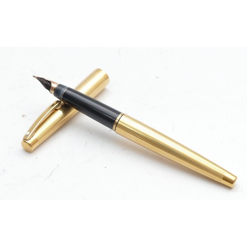 Sheaffer White Dot fountain pen with 14k gold nib, the grip is engraved ...