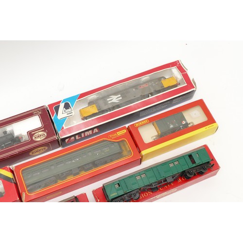 Lima 00 Gauge Railway Models; to include 'Sir Dyfed' diesel locomotive ...