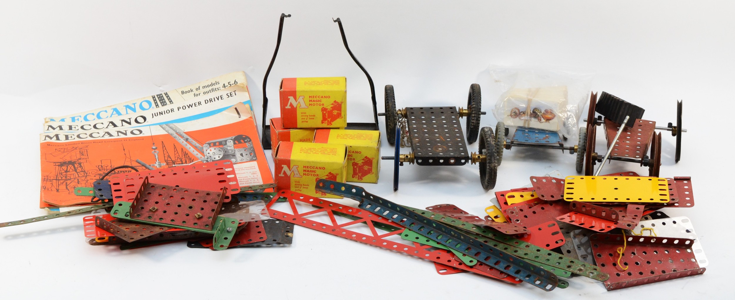 Meccano large quantity of early 20th century and later loose components ...